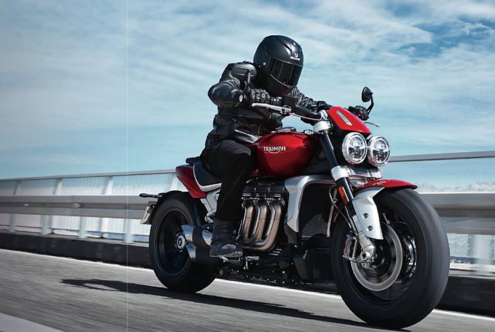 Triumph Rocket 3 R: La "muscle-bike" más bestia del mercado | MOTOSAN