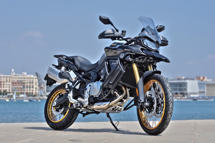 Voge 900DSX 2025: tecnología avanzada, versatilidad y excelente ...